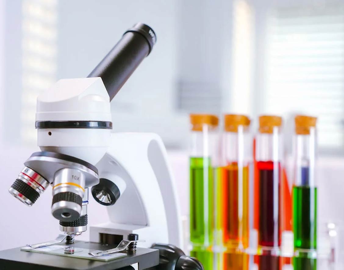 Microscope and Vials – AMUPA